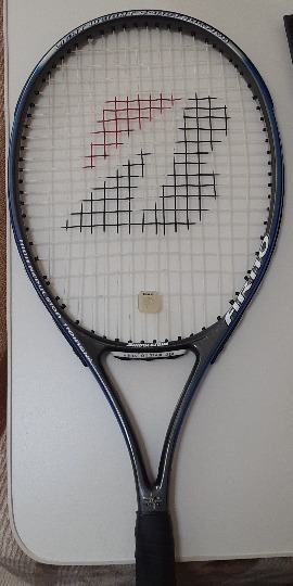 AR110(エーアール110)の特徴・口コミ・価格情報 | テニスベア